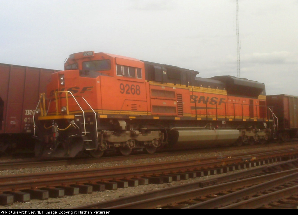 BNSF 9268